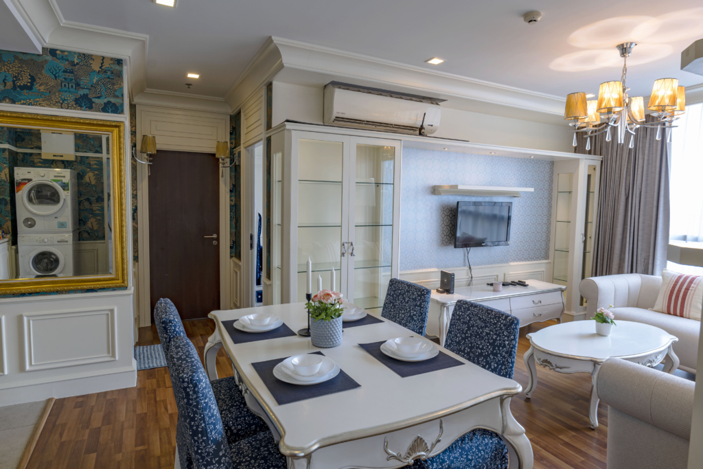 Leluk Condominium - PL- PROPERTY